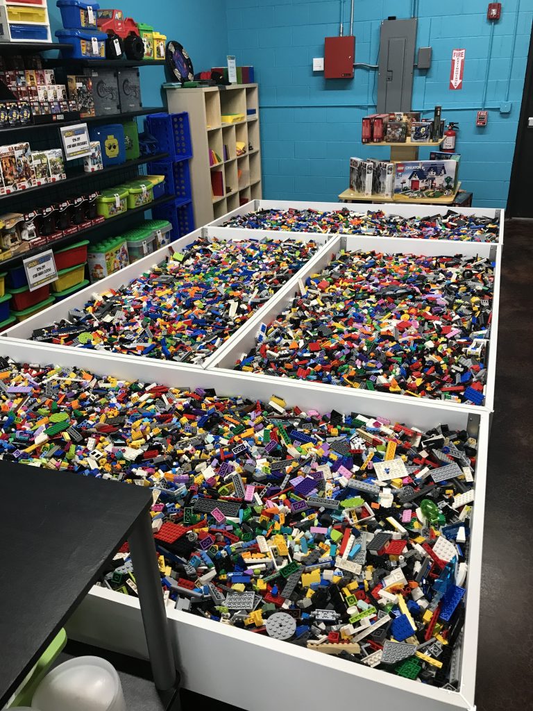 Bricks and Minifigs | Buy, Sell & Trade | LEGO products.