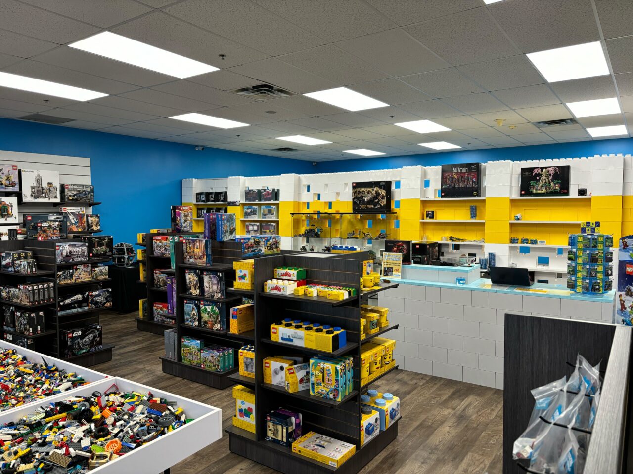 Bricks and Minifigs | Buy, Sell & Trade | LEGO products.