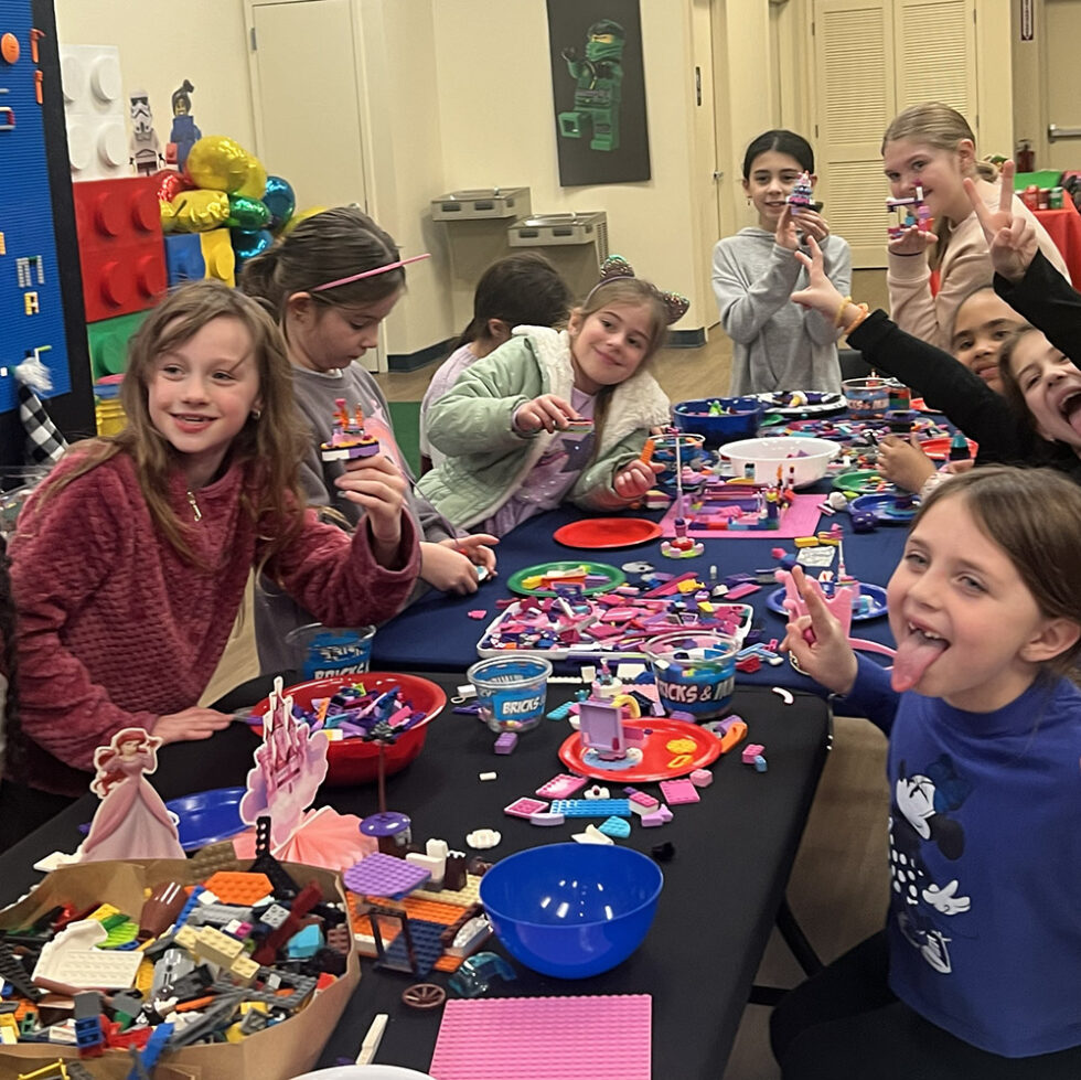 Bricks and Minifigs | Birthday Parties - Corporate Events